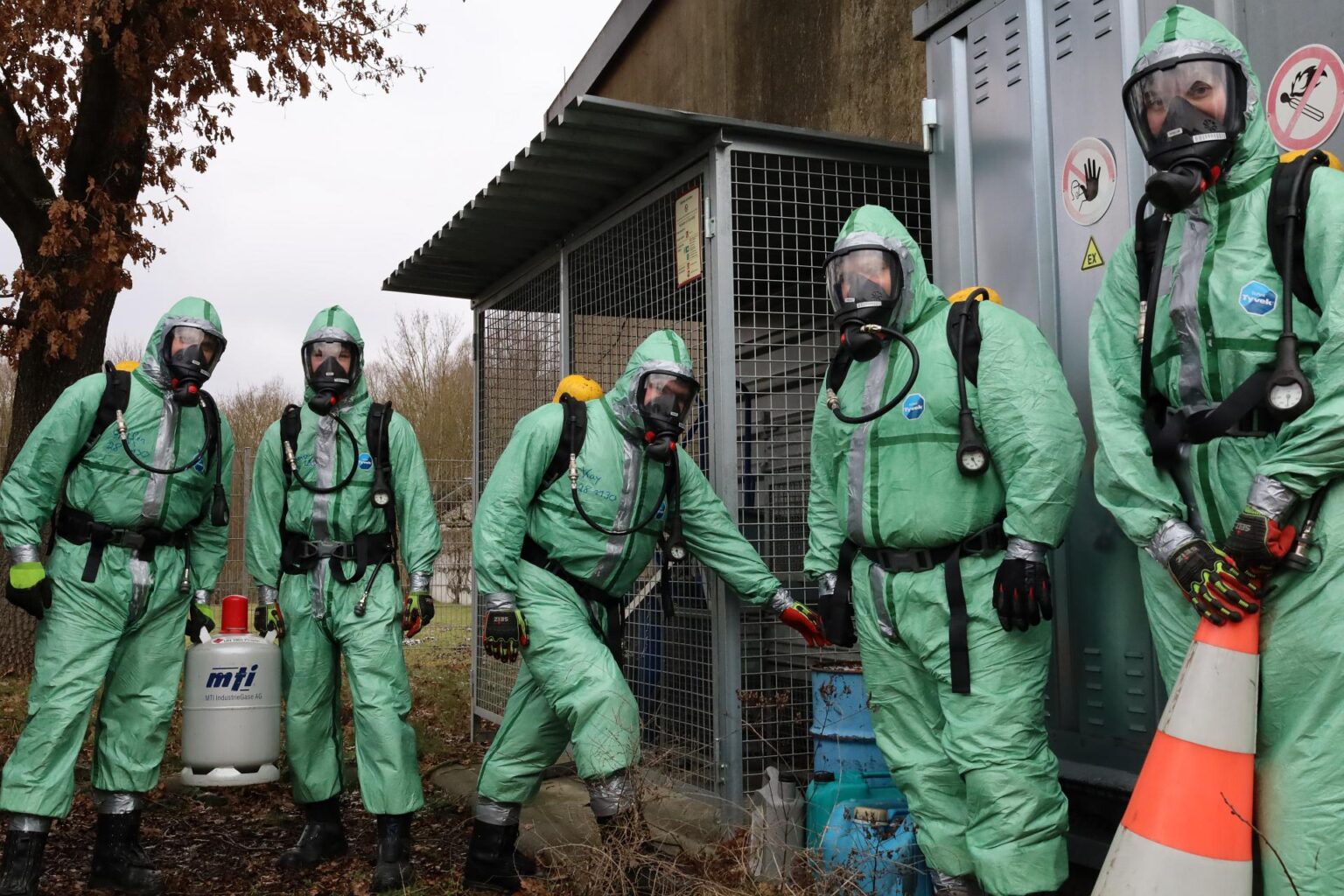 Ein Samstag voller Atemschutz und Gesteinsbearbeitung - THW Ortsverband Ulm